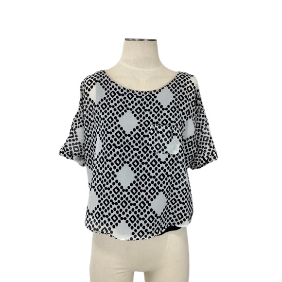 Anthropologie | Tops | Anthropologie Meadow Rue Diamond Top Xs | Poshmark